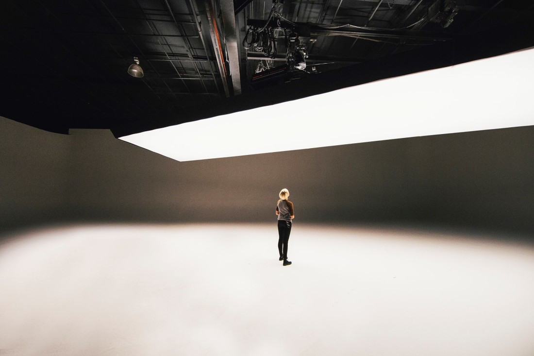 Overhead Lightboxes - Thunder Studios