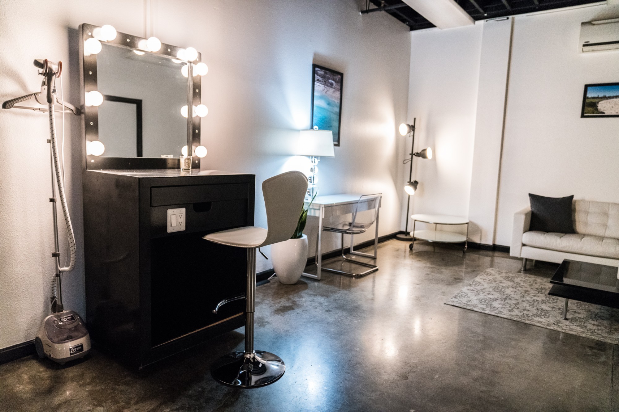 Bondi - Thunder Studios