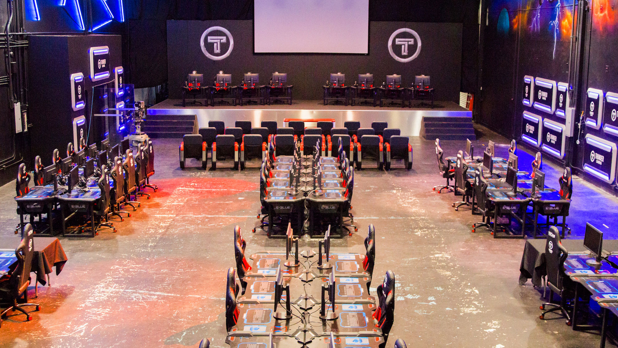 Esports Arena - Thunder Studios